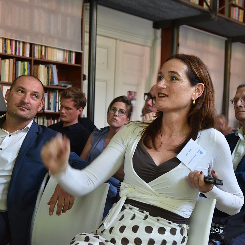 BOEKBLAD - Vaktijdschrift voor boekhandel, uitgeverij, auteurs en ...