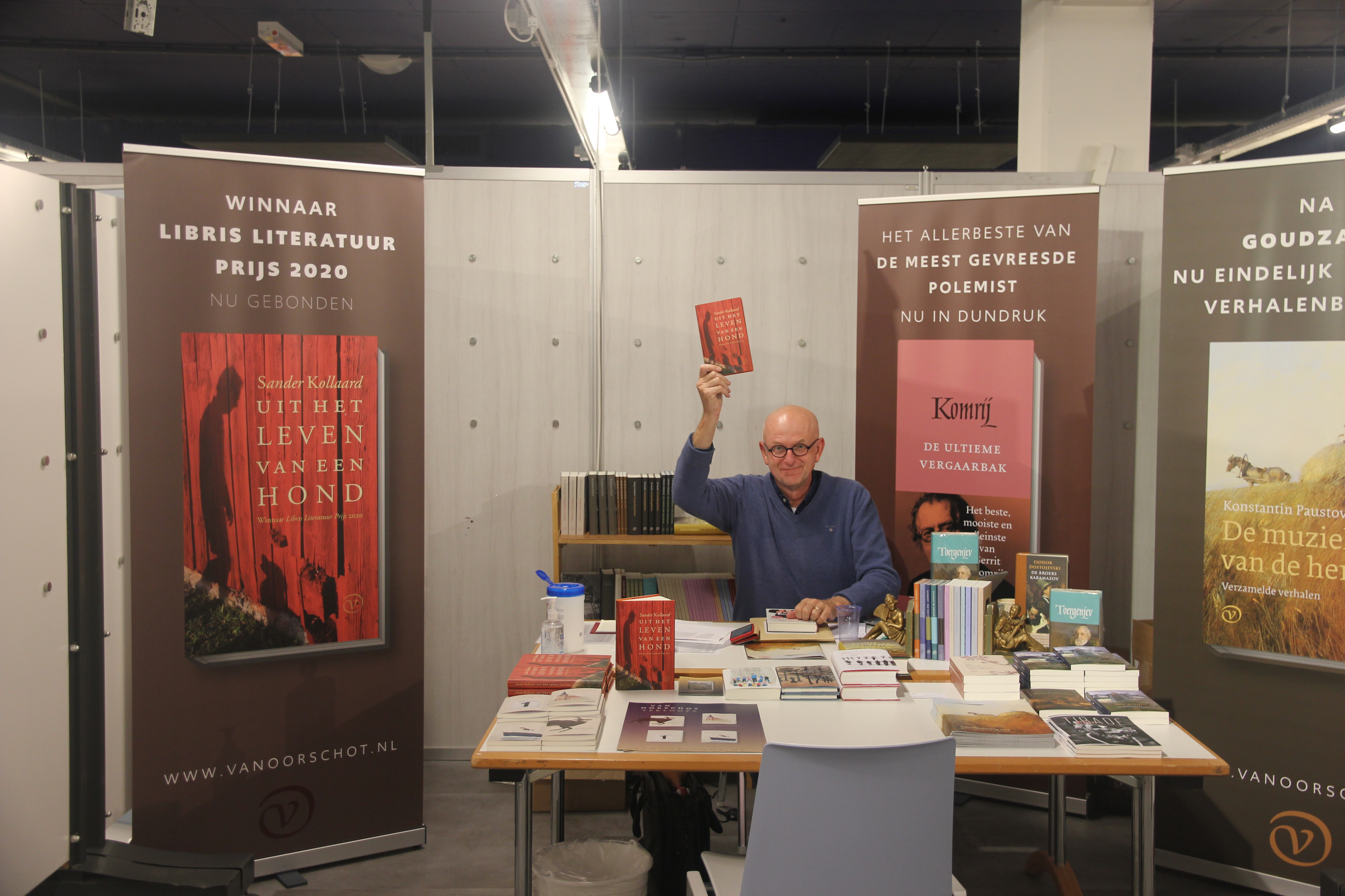 BOEKBLAD - Vaktijdschrift voor boekhandel, uitgeverij, auteurs en ...