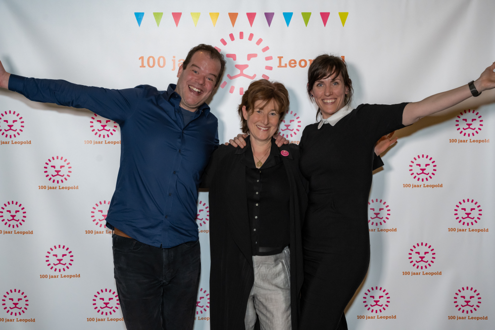 BOEKBLAD - Vaktijdschrift voor boekhandel, uitgeverij, auteurs en ...