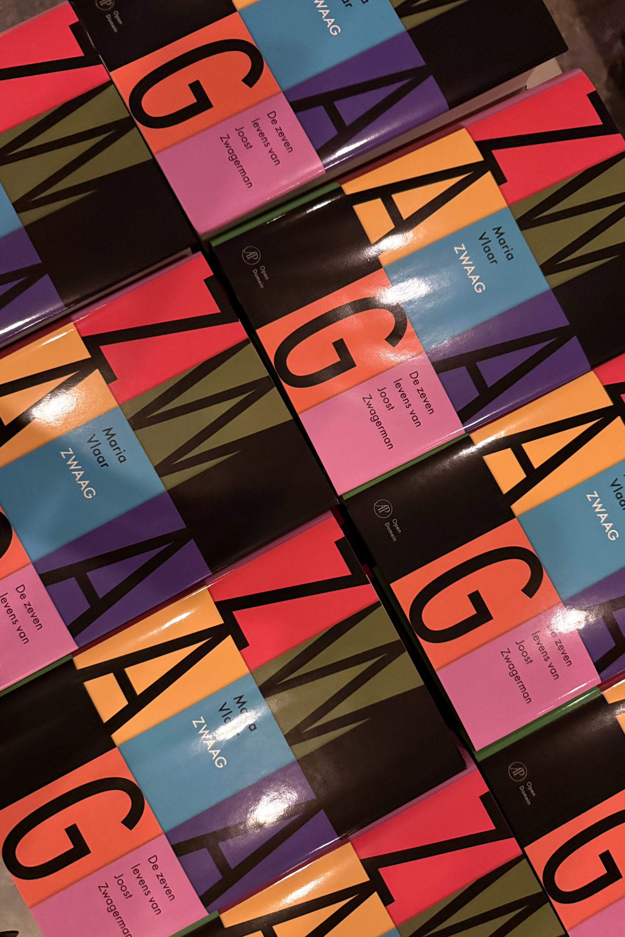 BOEKBLAD - Vaktijdschrift voor boekhandel, uitgeverij, auteurs en ...